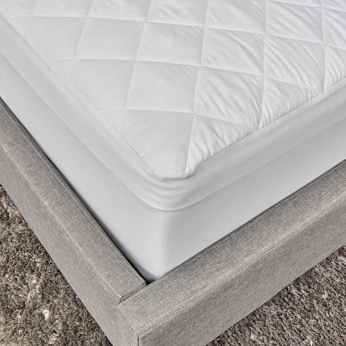 Soft Quilted Antimicrobial Waterproof Mattress Pad, Queen