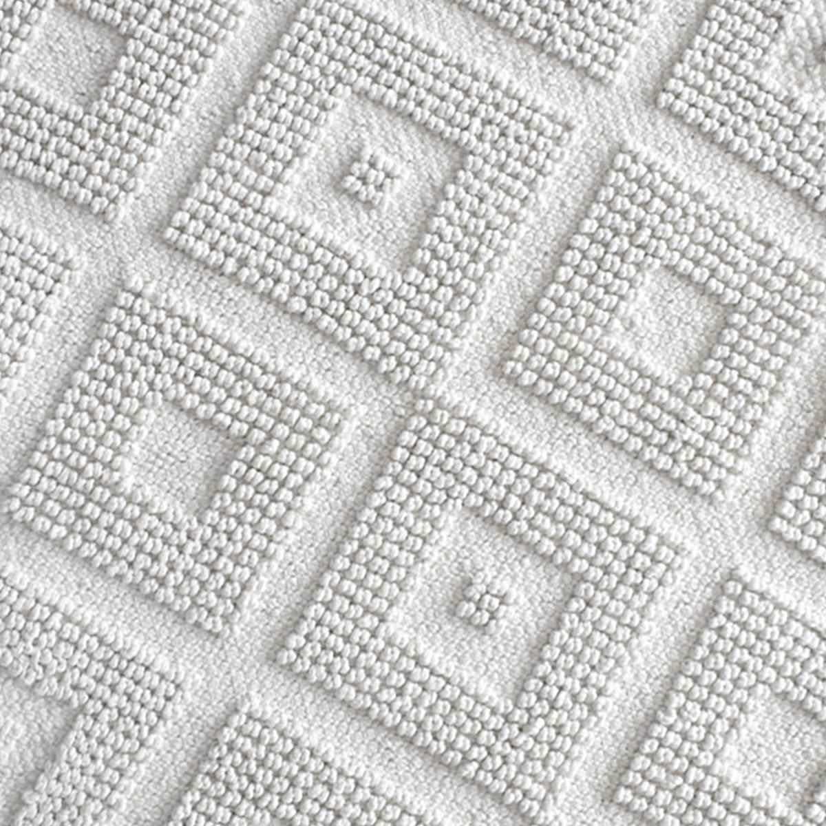 Ivory High-Low Diamond Handwoven Accent Rug, 2x4