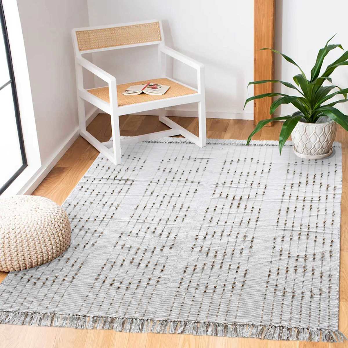 Honeybloom Flatweave Ivory and Beige Fringe Area Rug 5x7 | At Home