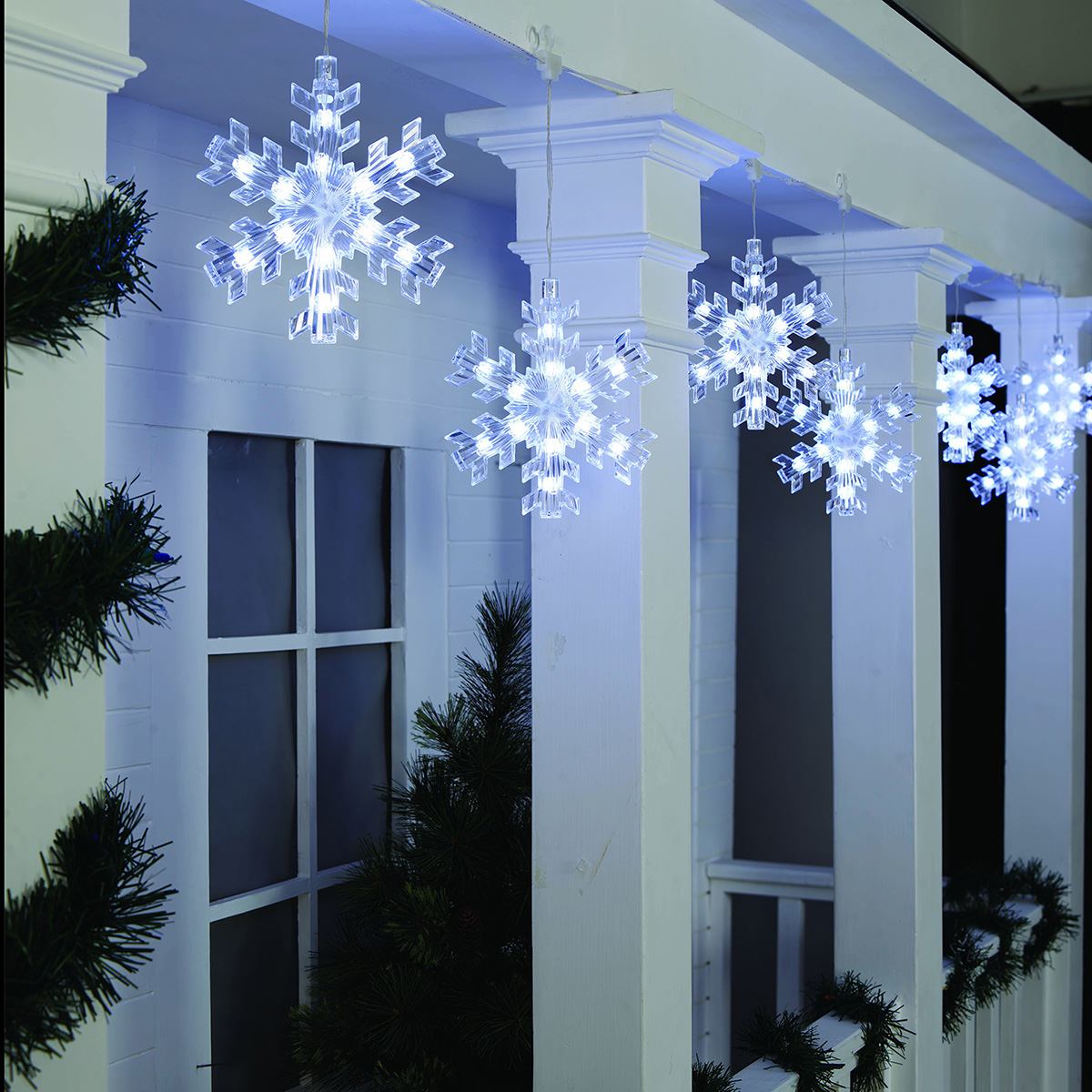 8 Function LED Snowflake Icicle String Lights 9