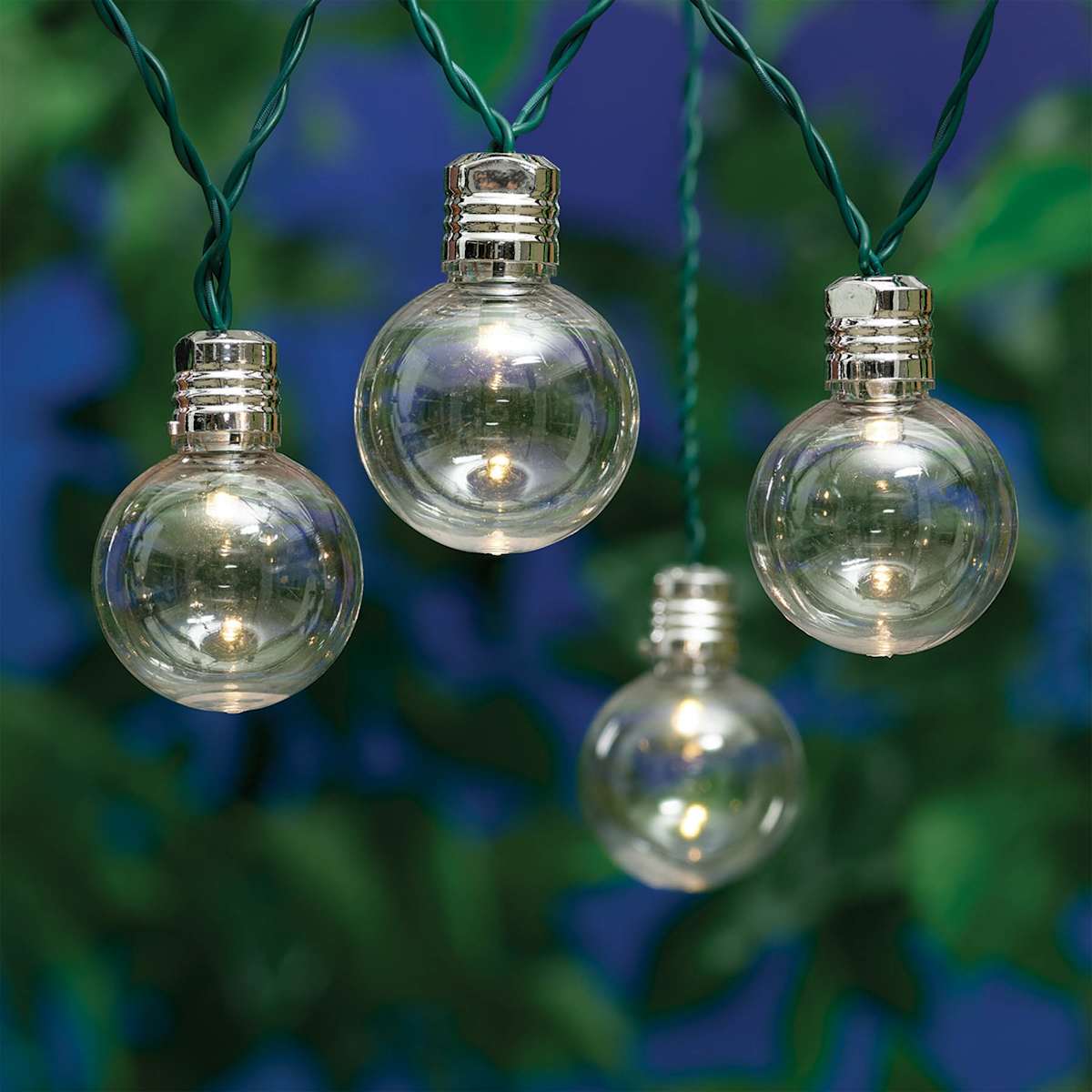 15-Count Solar Led G40 Globe String Light Green Wire