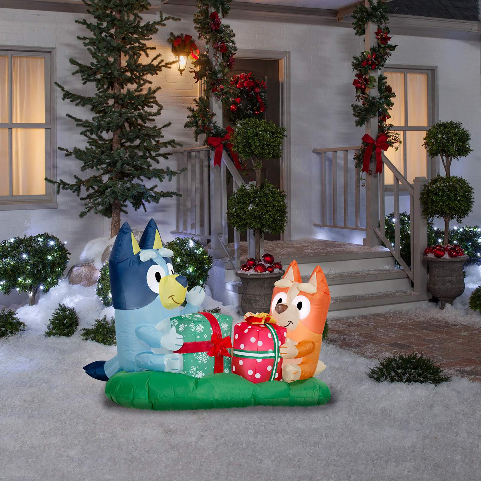 Airblown Bluey & Bingo Present Scene Inflatable 4ft | Bluey Christmas ...