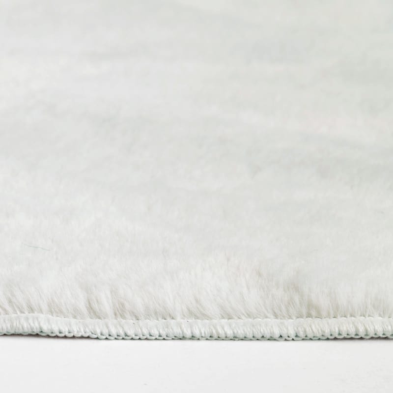 Bliss Silver Faux Rabbit Fur Washable Accent Rug, 2x4