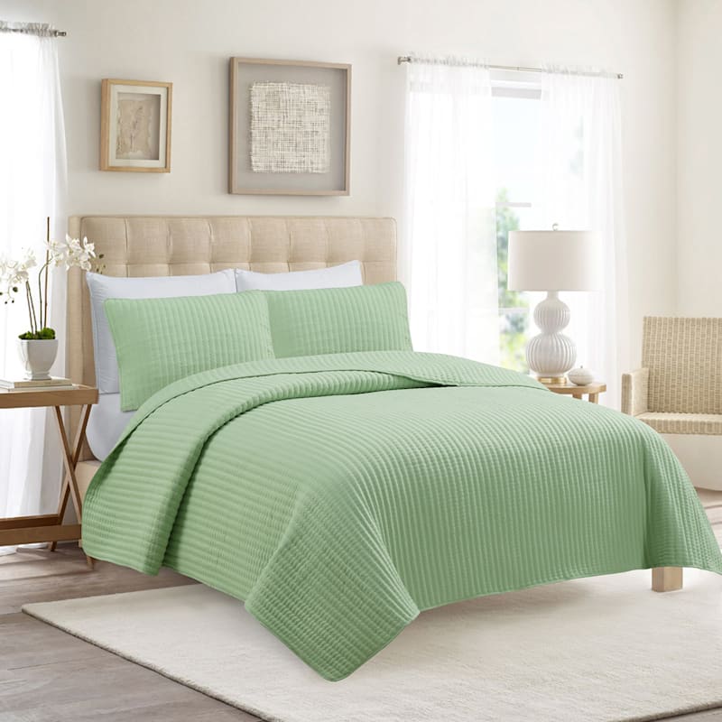 Honeybloom 3-Piece Green Washed Microfiber Quilt Set, Full/Queen