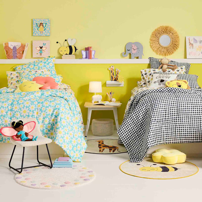 Tiny Dreamers Giraffe Round Washable Rug 3' | At Home